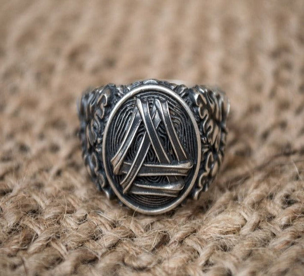 Valknut Symbol with Oak Leaves and Acorns Sterling Silver Norse Ring
